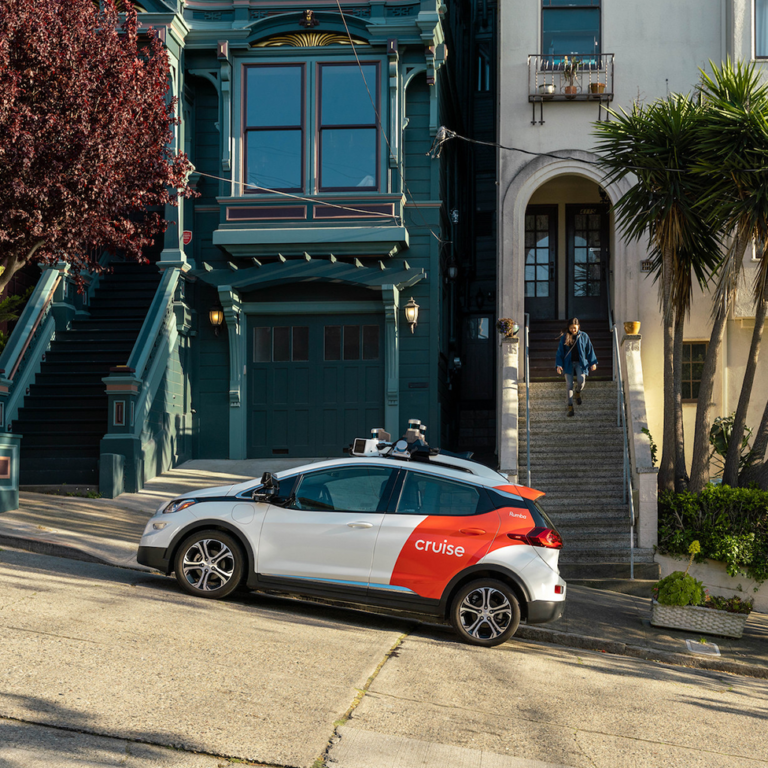 GM Cruise’s driverless fleet wins the robotaxi race with SF permit